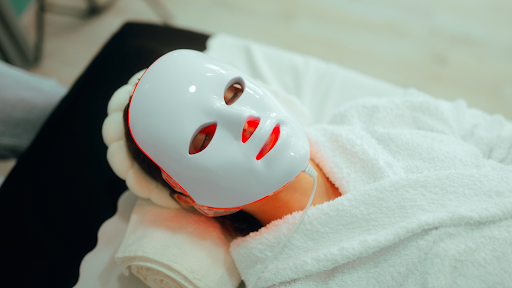 Light-Based Acne Therapy: How Blue and Red Light Can Transform Your ...